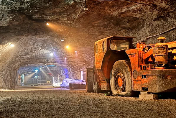 Tytyri Elämyskaivos - Maan mainiot matkakohteet